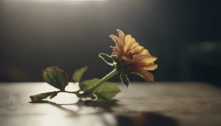 8 Signs You Were Raised By A Toxic Mother | LoveLingoLab